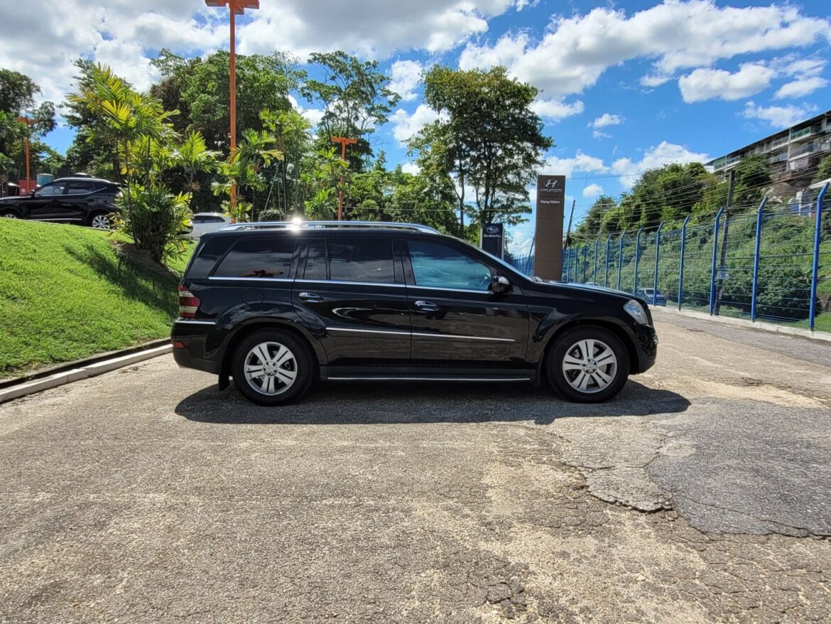 2008 Mercedes Benz GL320 - Massy Preowned